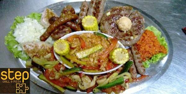 Leskovački roštilj za dvoje - ćevapi, kobasice, piletina, uštipci, grah ...