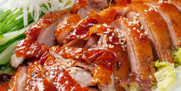 Pekinška patka, prilozi, umaci i deserti za četvero